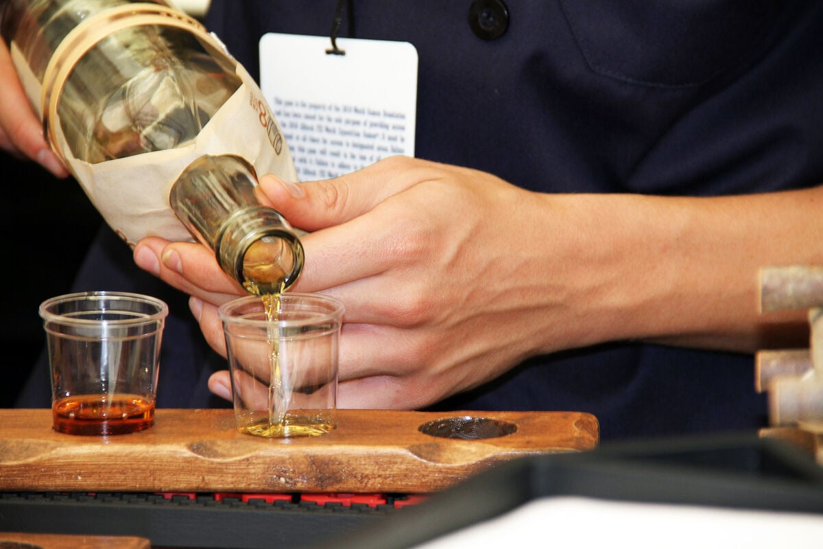 How to Host a Whiskey Tasting Party - The Beer Connoisseur®